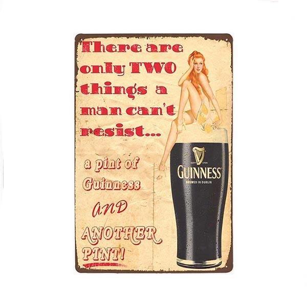Plaque Métal Vintage Pin-up Guinness | Planète Vintage